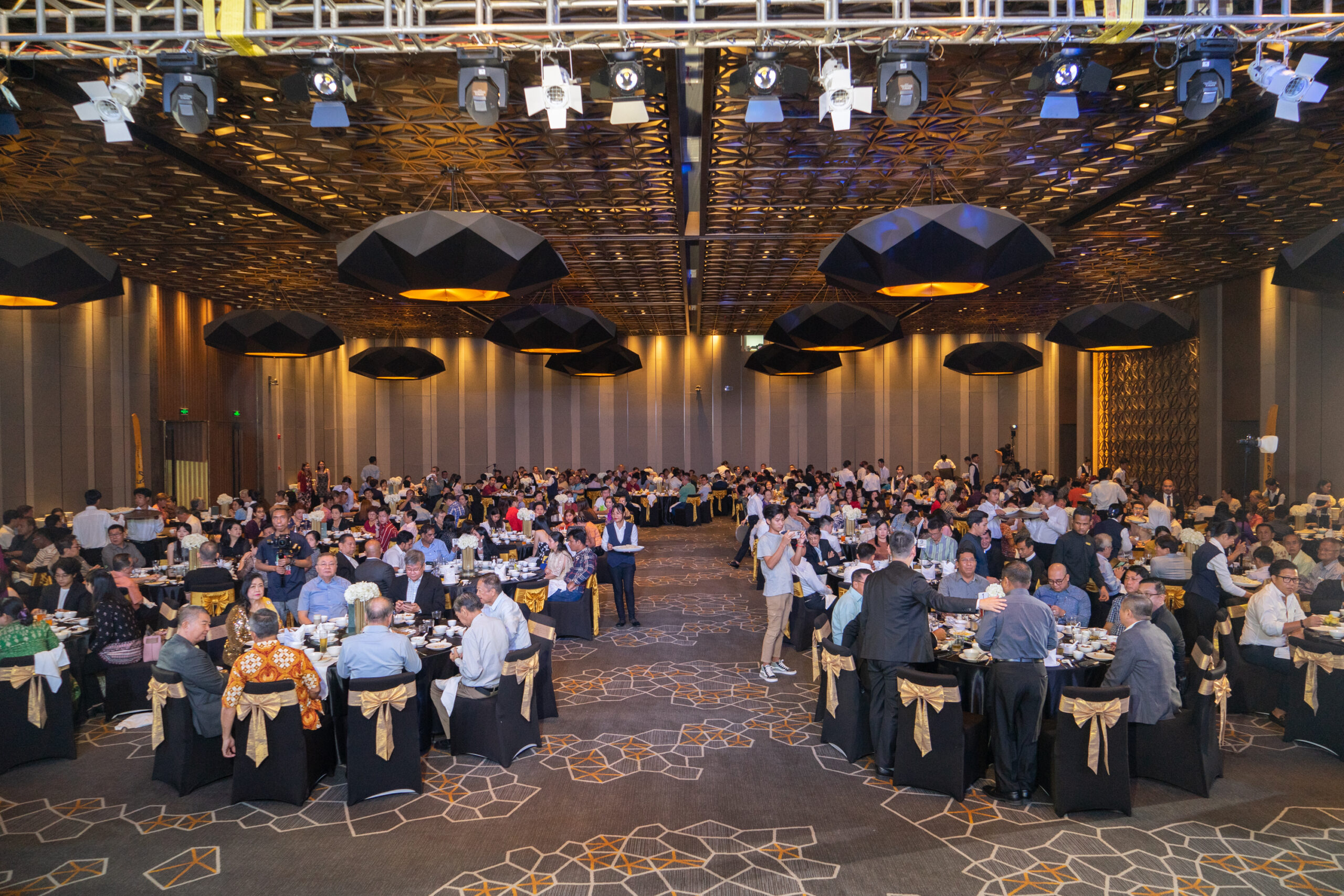 SHWE Bank Premier Banking Anniversary & Year End Gala Dinner - SHWE Bank